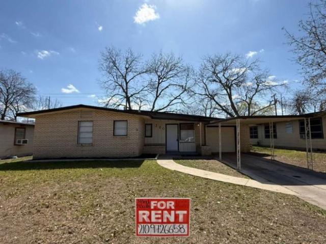 3 Br, 2 bath, Single Family 230 Craigmont Ln