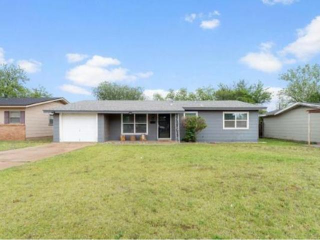 3 Br, 2 bath, Single Family 2316 47th St