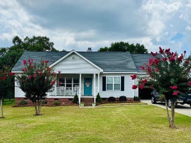 3 Br, 2 bath, Single Family 231 Autumnview Ct