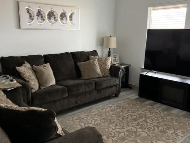 3 Br, 2 bath, Single Family 2323 149th St