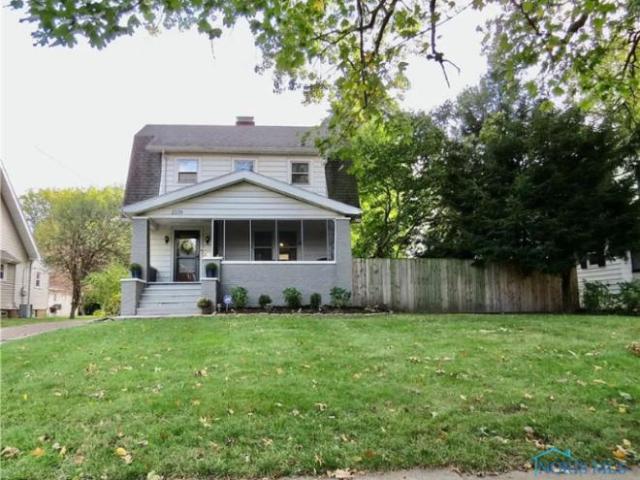 3 Br, 2 bath, Single Family 2339 Castlewood Dr