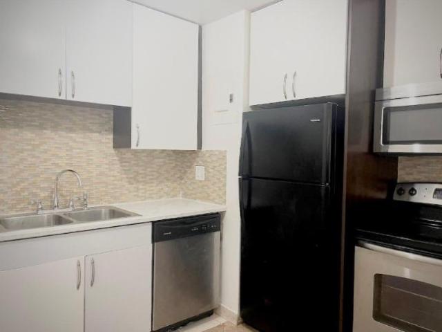 3 Br, 2 bath, Single Family 2349 NE 9th Street