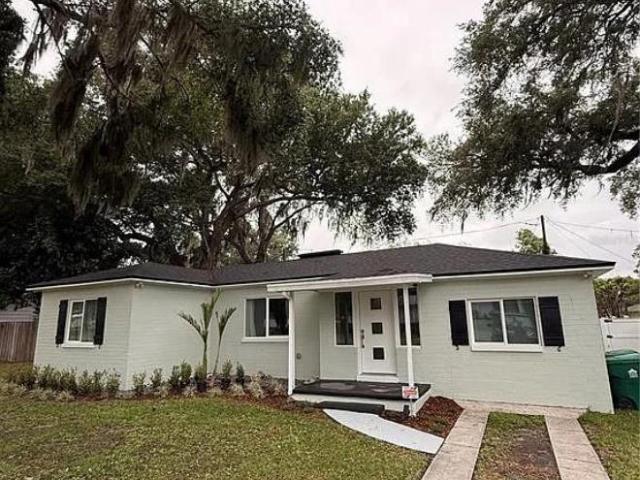 3 Br, 2 bath, Single Family 238 N Main St