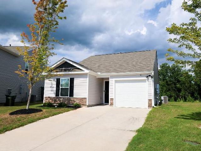 3 Br, 2 bath, Single Family 239 Mable Leaf Ln