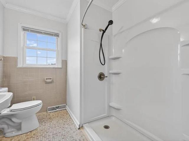 3 Br, 2 bath, Single Family 3404 Us Highway