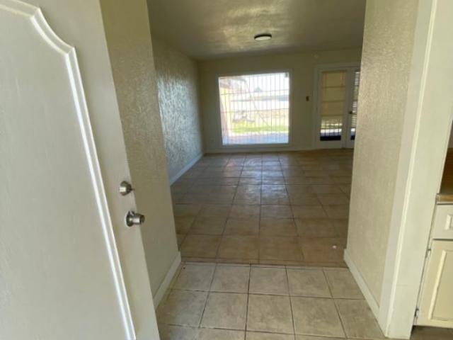 3 Br, 2 bath, Single Family 3405 Olympic Avenue