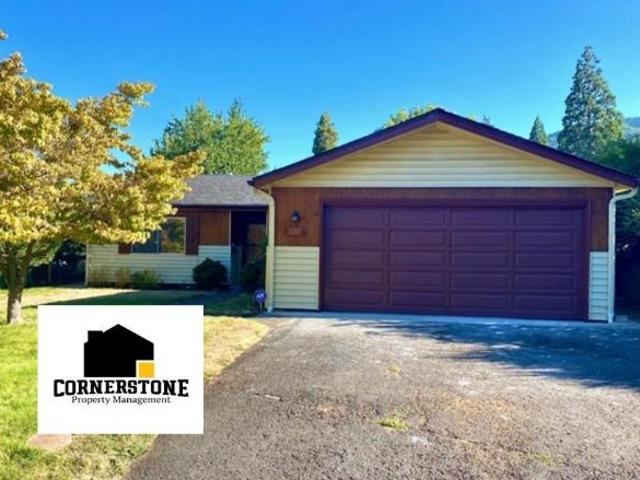3 Br, 2 bath, Single Family 340 Wiley Street