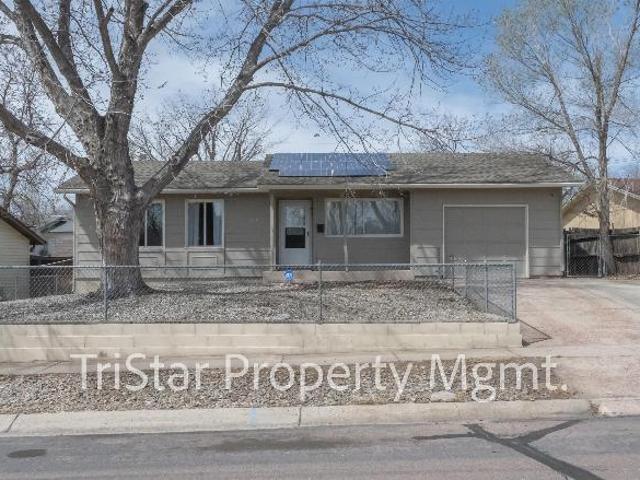 3 Br, 2 bath, Single Family 3413 Greenwood Circle