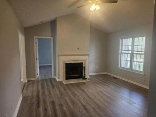 3 Br, 2 bath, Single Family 3420 Deer Trace Ln