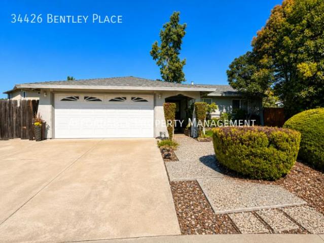 3 Br, 2 bath, Single Family 34426 Bentley Place