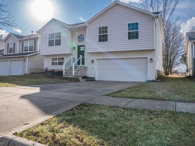 3 Br, 2 bath, Single Family 345 Westgrove Ct
