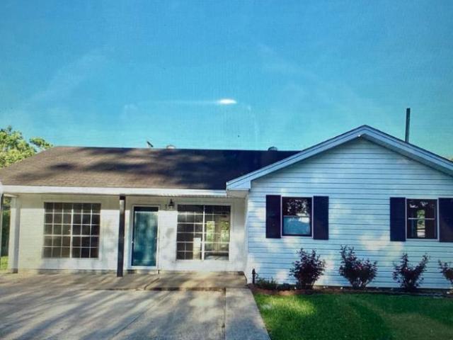 3 Br, 2 bath, Single Family 3460 Kipling Drive