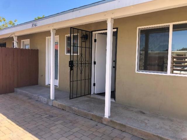 3 Br, 2 bath, Single Family 3467 Luna Avenue