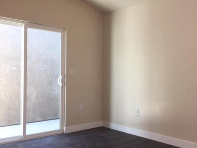 3 Br, 2 bath, Single Family 3467 Luna Avenue