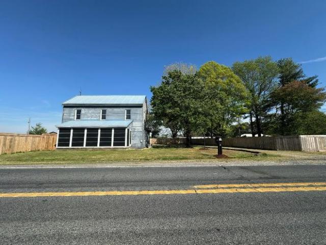 3 Br, 2 bath, Single Family 34905 Gordy Rd