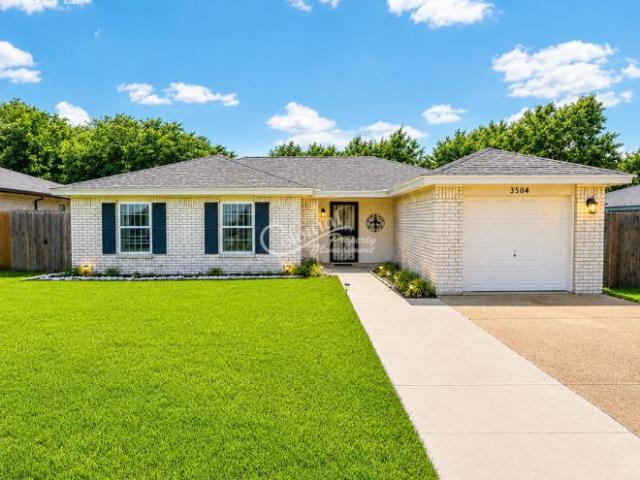 3 Br, 2 bath, Single Family 3504 Westview Dr