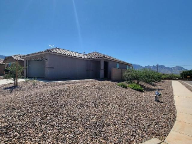3 Br, 2 bath, Single Family 3526 E Violet Ridge Rd