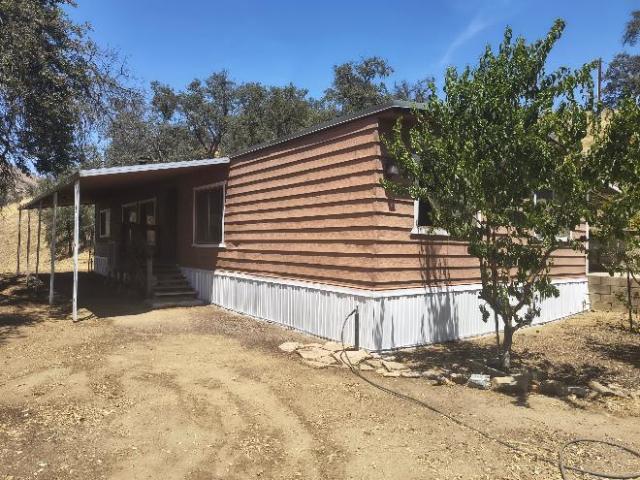 3 Br, 2 bath, Single Family 35468 E Kings Canyon Rd