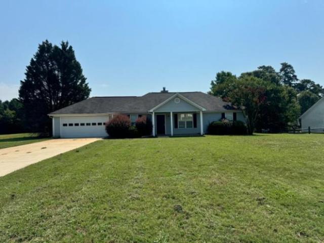 3 Br, 2 bath, Single Family 35 Mcintosh Estates Ct
