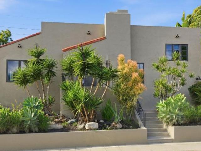 3 Br, 2 bath, Single Family 3608 Wilshire Terrace