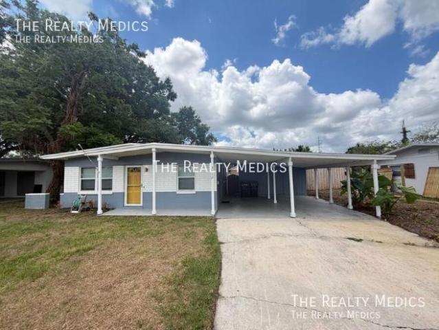 3 Br, 2 bath, Single Family 3612 Surrey Dr