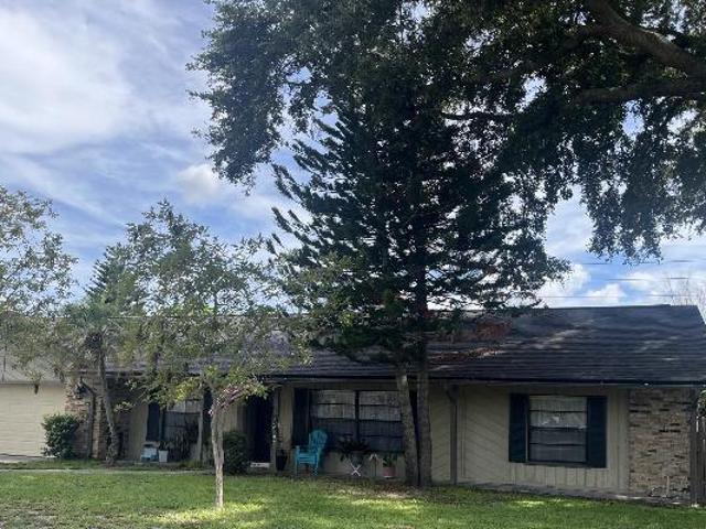 3 Br, 2 bath, Single Family 3626 Country Lakes Dr