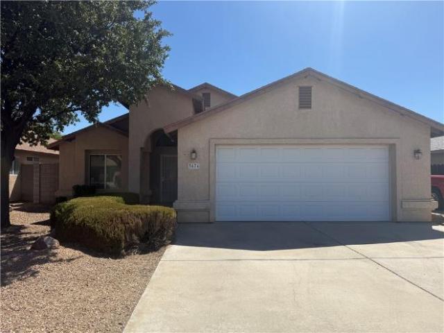 3 Br, 2 bath, Single Family 3674 N Willow Road
