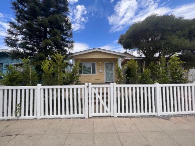 3 Br, 2 bath, Single Family 3679 44th Street
