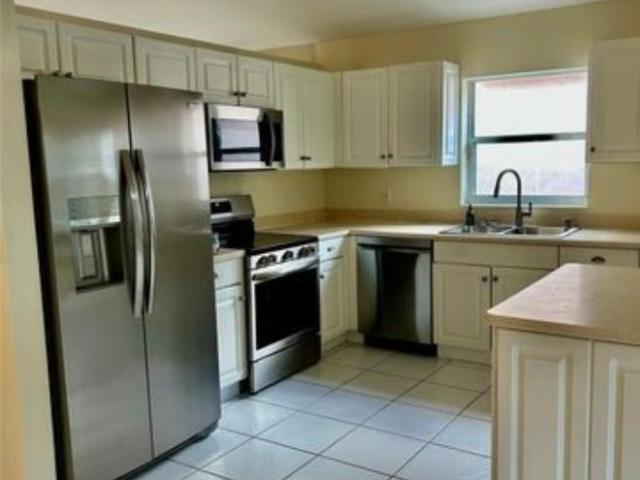 3 Br, 2 bath, Single Family 3694 Miramontes Circle