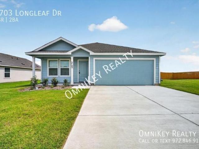 3 Br, 2 bath, Single Family 3703 Longleaf Dr