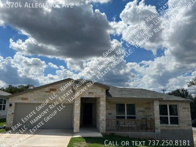 3 Br, 2 bath, Single Family 3704 Allegiance Ave
