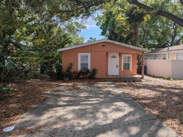 3 Br, 2 bath, Single Family 3705 E North Bay St