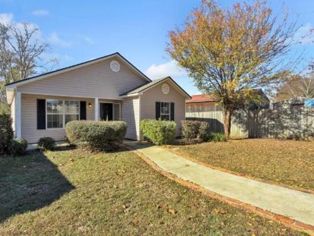 3 Br, 2 bath, Single Family 3713 Mulligan Rd