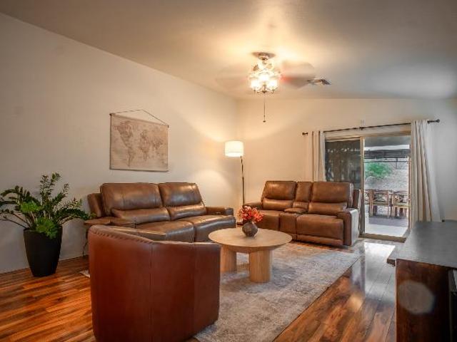 3 Br, 2 bath, Single Family 3724 W Fitzwater Ct