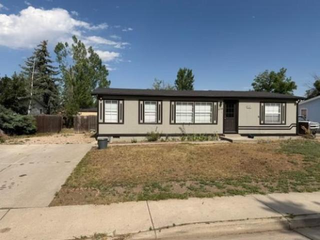 3 Br, 2 bath, Single Family 3738 Bellaire Ave