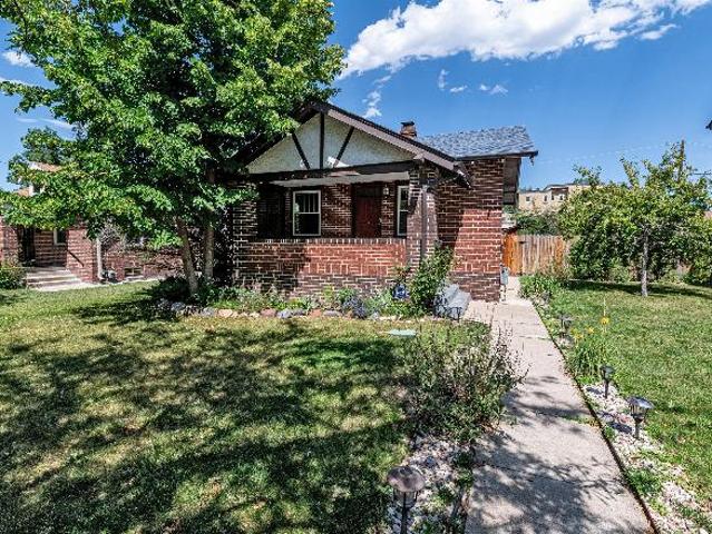 3 Br, 2 bath, Single Family 3738 Zenobia Street