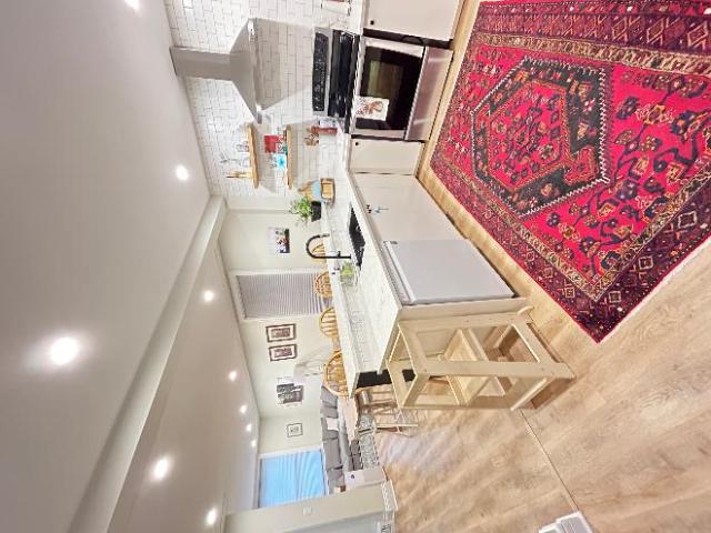 3 Br, 2 bath, Single Family 377 Cumberland Ave