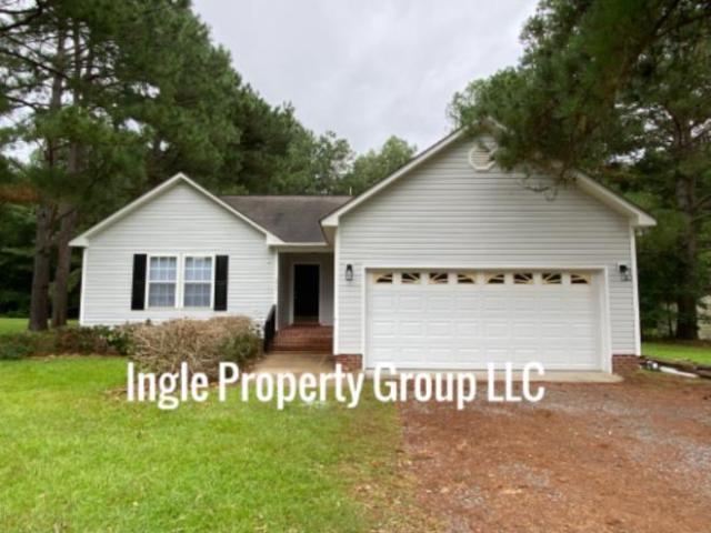 3 Br, 2 bath, Single Family 375 Sommerset Dr