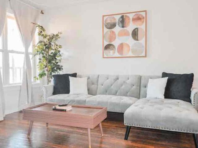 3 Br, 2 bath, Single Family 3802 Nw Euclid Ave