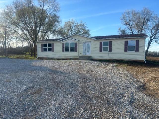 3 Br, 2 bath, Single Family 3805 Rock Creek Ter