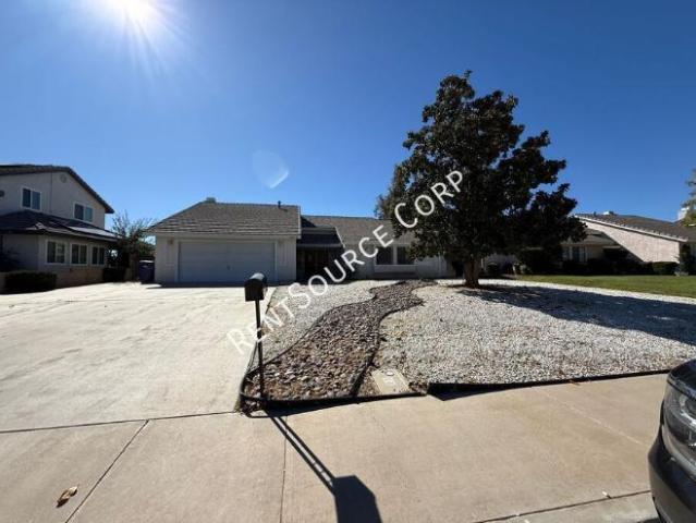 3 Br, 2 bath, Single Family 3822 W Ave K6