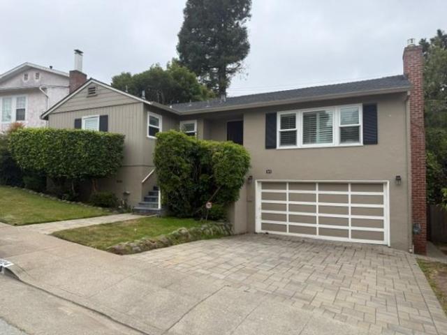 3 Br, 2 bath, Single Family 3824 Fernwood Street