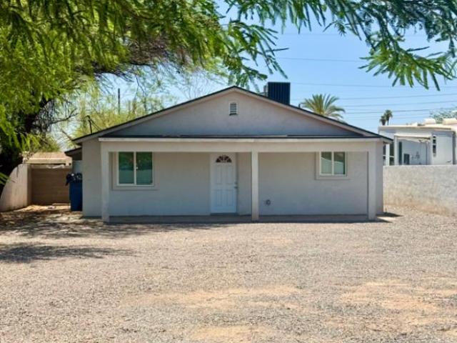 3 Br, 2 bath, Single Family 3837 W Lincoln Street