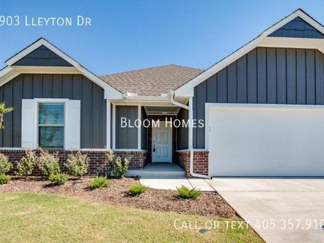 3 Br, 2 bath, Single Family 3907 Lleyton Dr