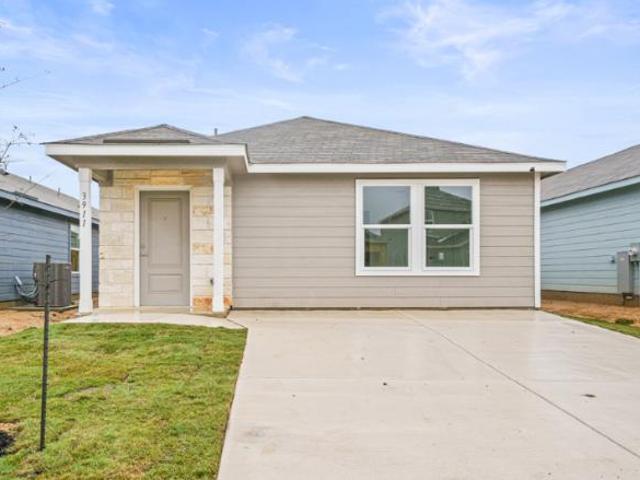 3 Br, 2 bath, Single Family 3911 Bates Place