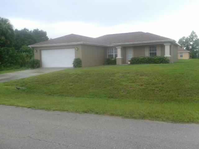 3 Br, 2 bath, Single Family 3921 37th St SW