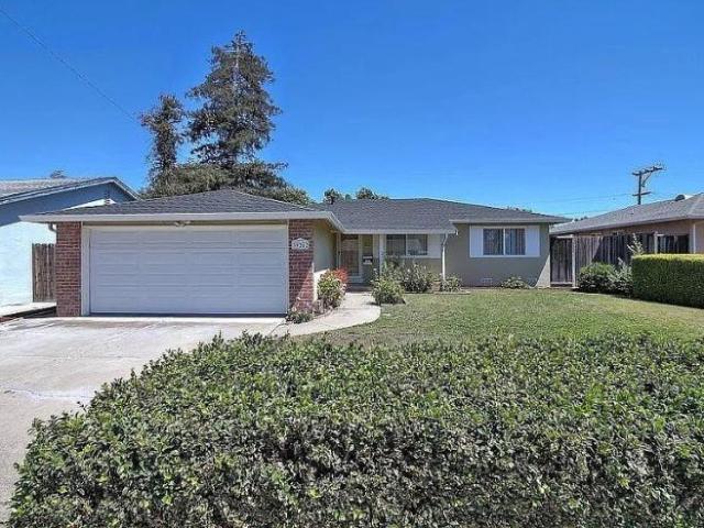3 Br, 2 bath, Single Family 39262 Sundale Dr