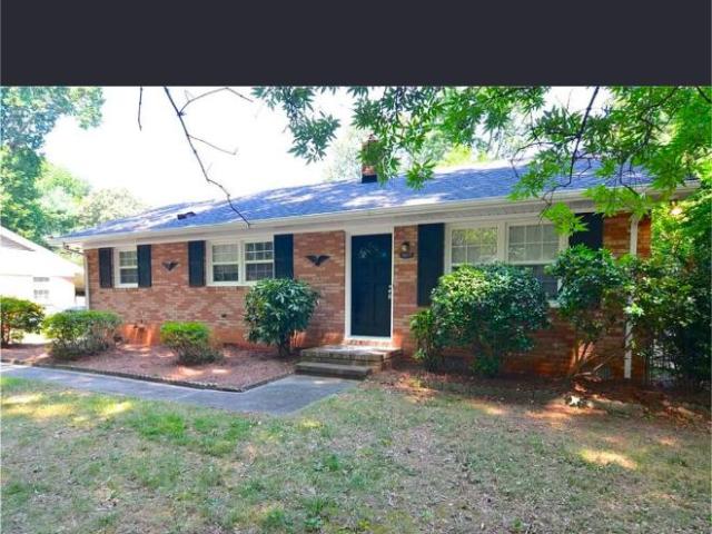 3 Br, 2 bath, Single Family 3927 Glenville Ave