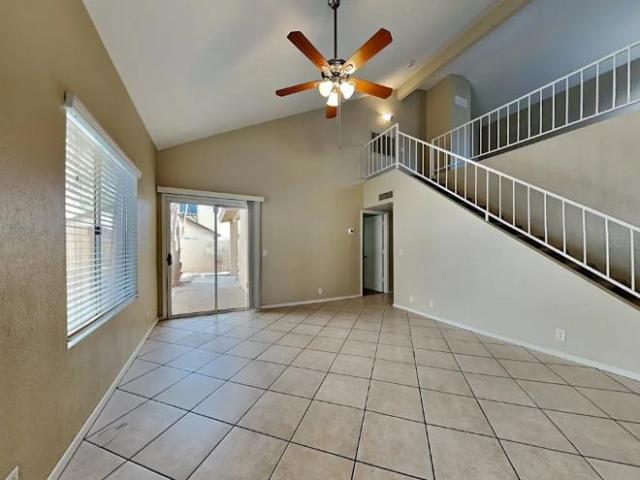 3 Br, 2 bath, Single Family 3930 Greenbay Dr