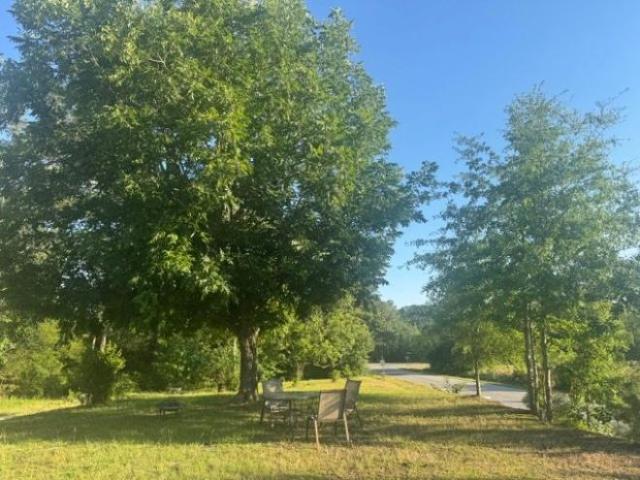 3 Br, 2 bath, Single Family 3940 Sandclay Rd